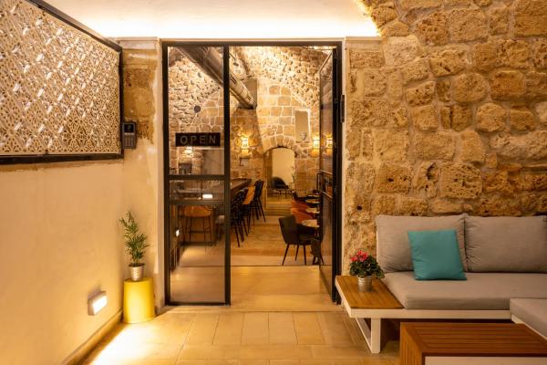 Akotika Boutique - Israel