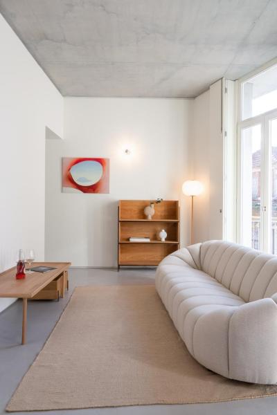Host Wise - Luxurious Private Flats - Balcony - Porto, Portugal