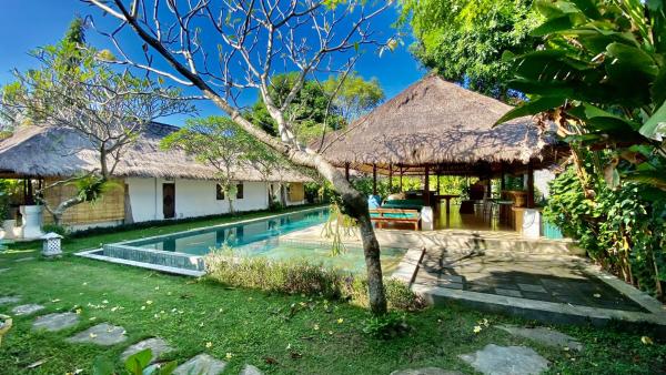 Blind Dog Inn - Sanur