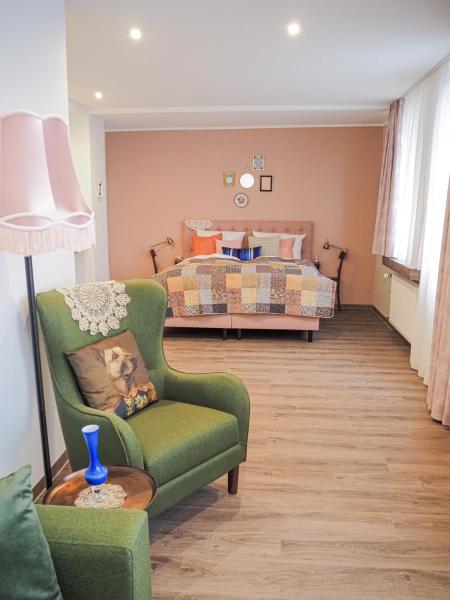 Alma’s Zweier Zimmer Für Zwei - Velbert