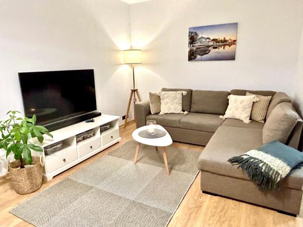 Keskuse Apartment With A Balcony - Estônia