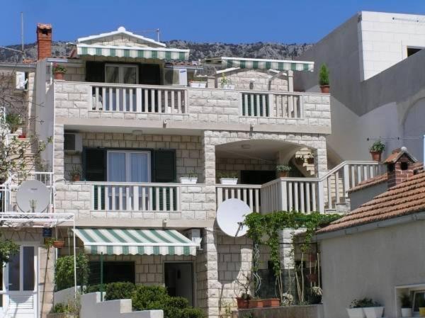 Villa Senjkovic - Apartments With Balcony And Sea View - Bol
