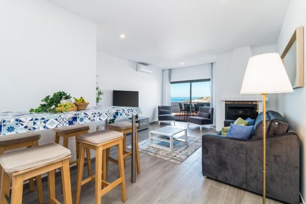 Algarve Golden Properties: Pedras Brancas Praia Da Luz - Praia da Luz