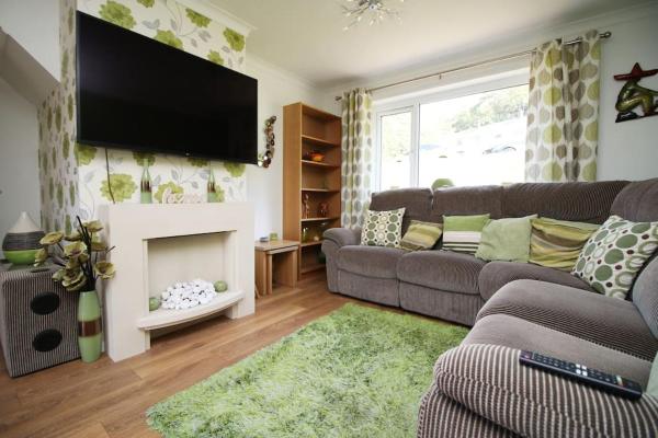 3 Bedroom Family Home Newport, Located Next To M4 - Monmouthshire