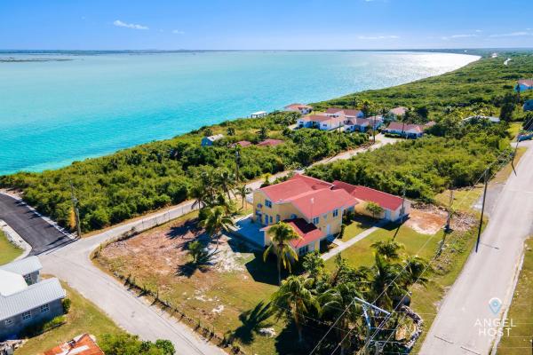 Bright And Roomie Bottle Creek Apartments - Turks and Caicos Islands