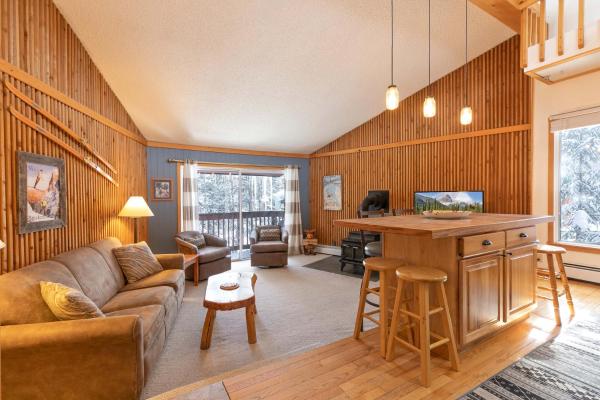Peak 8 Village Retreat Condo: Great Year-round Location - Breckenridge, CO