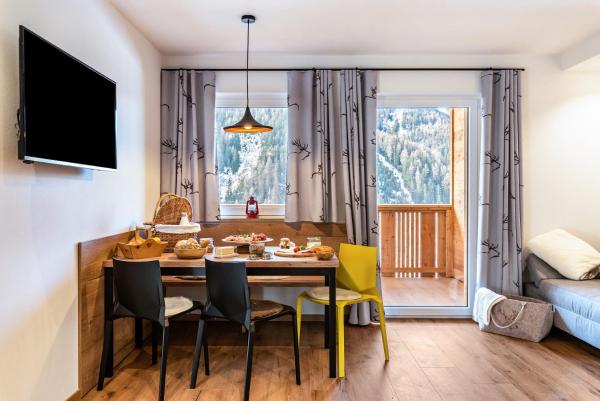 Balbeinhof Apt Hirsch - Luson