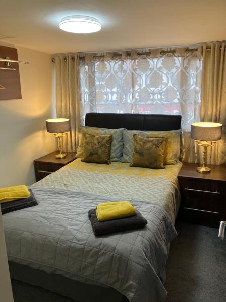 The Mountain View Suite - 2 Minute Walk To The Lovely Beach Front Promernade Of Llandudno - Conwy