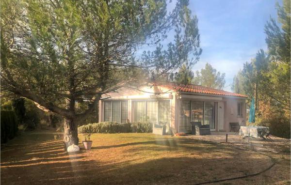 3 Bedroom Cozy Home In Meyrargues - Pertuis