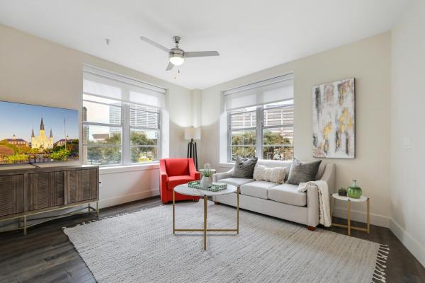 2 Bedroom Elegant Condos In Downtown New Orleans - Kenner, LA