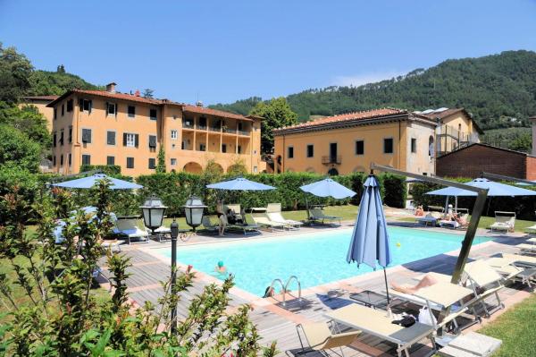 Park Hotel Regina - With Air-condition And Pool - Bagni di Lucca