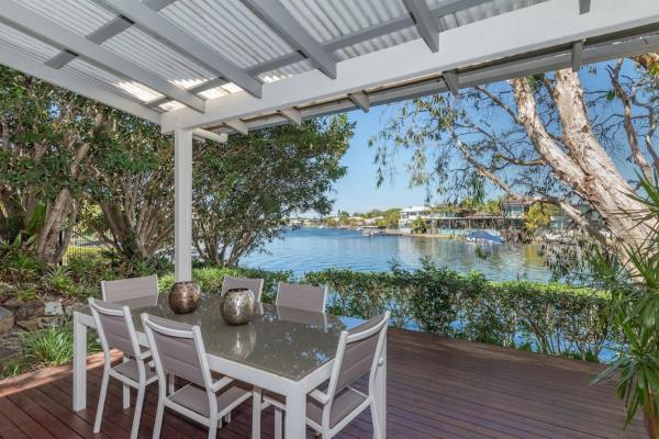 40 Stunning 3 Bedroom On Noosa River - Noosaville