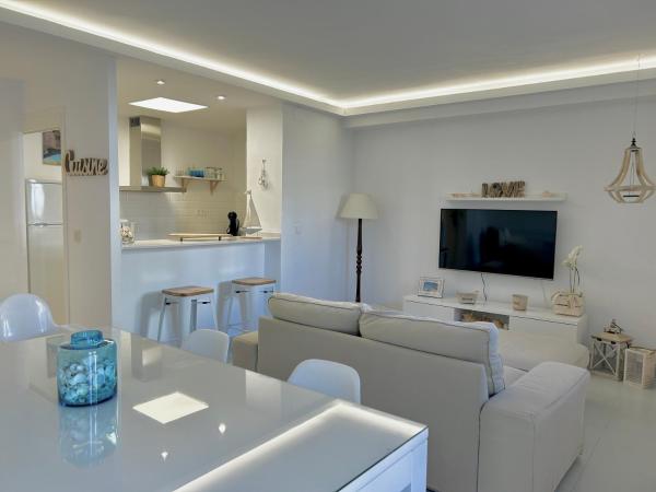 Luminoso Y Reformado Apartamento A 1min De Playa - Tossa de Mar