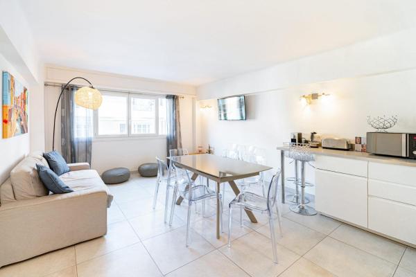 Cannes Premium 3 Br 2 Bath Fully Renovated Heart Of Town By Olam Properties - Cannes