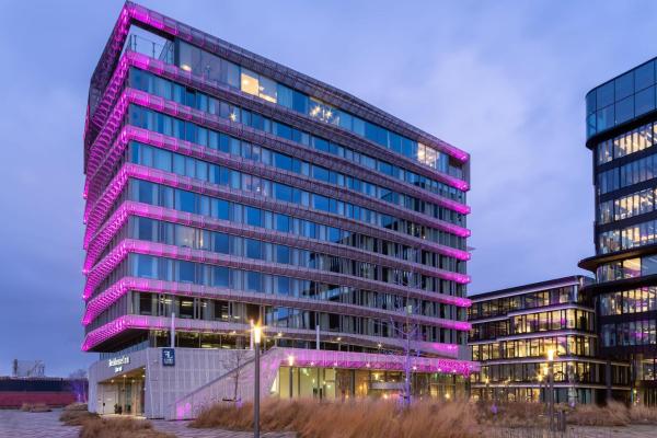 Moxy Amsterdam Houthavens - Amsterdam