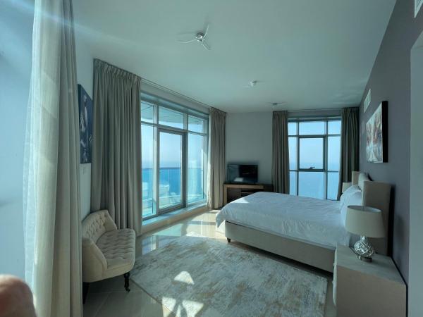 Beachfront Paradise Just Minutes From Dubai - Sharjah