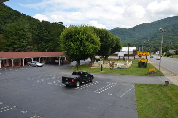 Travelowes Motel - Maggie Valley - North Carolina