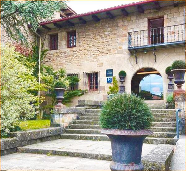 Hotel Luze El Toro - Pamplona