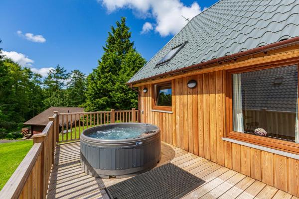 Lord Galloway 38 With Hot Tub - England