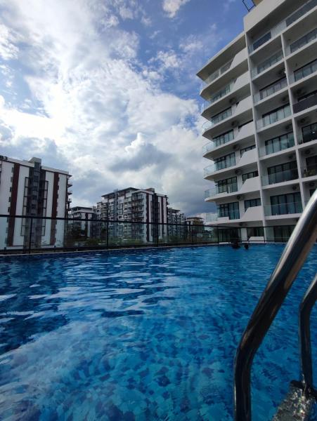 Banana Homestay Kuching - P' Residence - 쿠칭