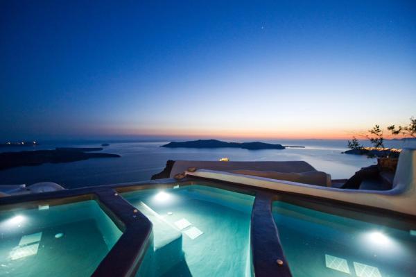 Sophia Luxury Suites - Santorini
