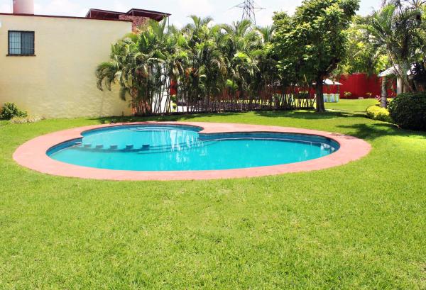 Preciosa Casa Palmera En Cuernavaca Con Alberca, Wifi, Tv Y Cocina Para Fin De Semana, Descanso, Vacaciones O Home Office - Temixco