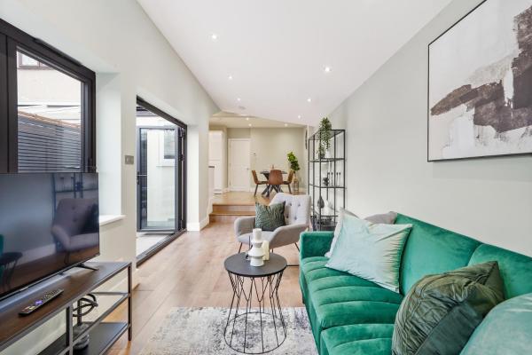 Charming Wimbledon 3-bed Apt With Outdoor Area - 瑟比頓