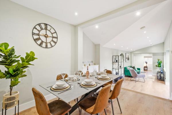 Charming Wimbledon 3-bed Apt With Outdoor Area - Brentford