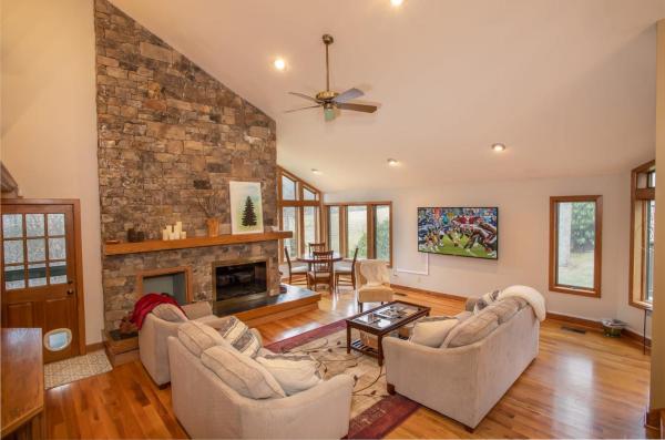 Moss End - Boone, NC