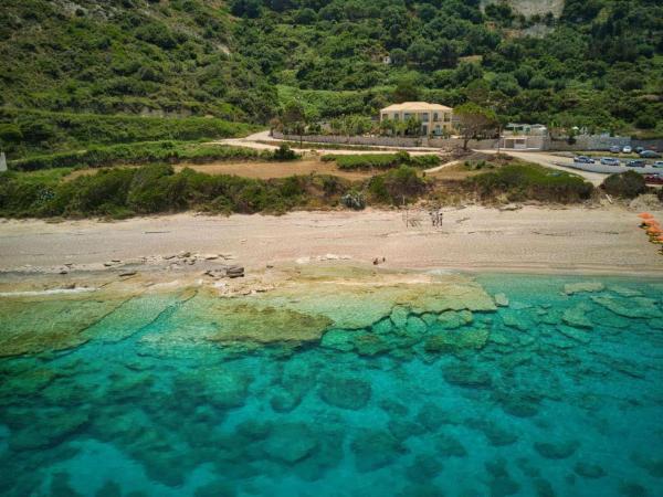 Petani Beach Suites - Cephalonia