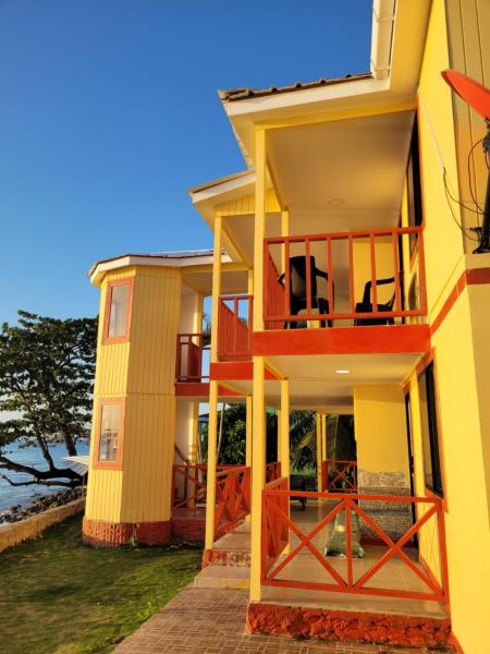 Cabañas Y Restaurante Miss Elma - Isla de Providencia, Colombia