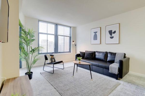 Wonderful 1 Br Apt Located At Pentagon City - Falls Church, VA