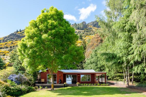 Criffel Bluffs Cottage - Wanaka