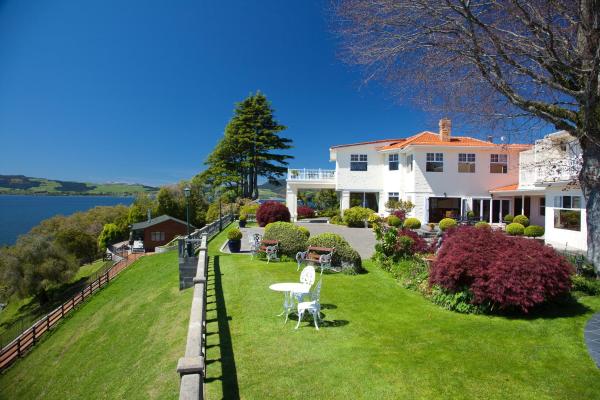 On The Point - Lake Rotorua - Rotorua