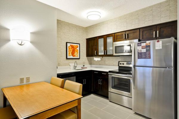 Residence Inn Lexington South Hamburg Place - Lexington, KY