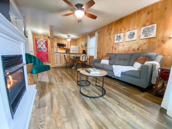 Beech Please Cozy Beech Mountain Stay - Beech Mountain, NC