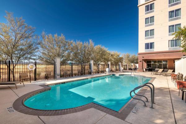 Fairfield Inn And Suites Phoenix Chandler Fashion Center - Gilbert, AZ