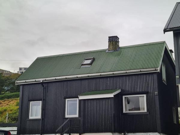 Hyggeligt Gammelt Hus I Vestmanna - Îles Féroé