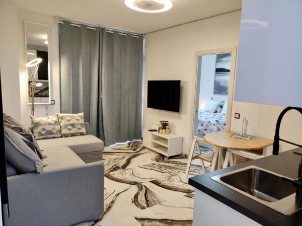 2 Bedrooms Flat + Balcony + Parking At Las Canteras Beach - Las Palmas de Gran Canaria