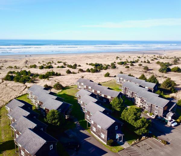 Lighthouse Oceanfront Resort - Washington