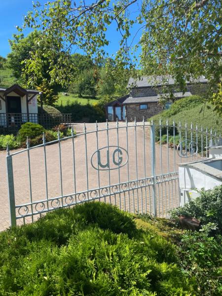 Upper Grippath Farm Holiday Cottages - Cardiff