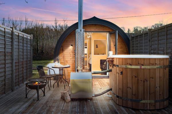 Morgan Sweet, Apple Tree Glamping, Nr Wells - Glastonbury
