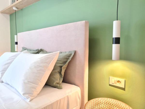 Anna & Zampia Central Apts - Кисамос