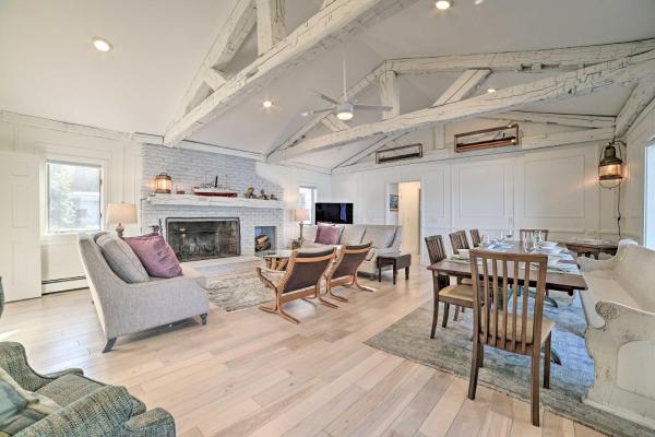 2 Living Areas, Tennis! Waterfront Suttons Bay Gem - Suttons Bay, MI