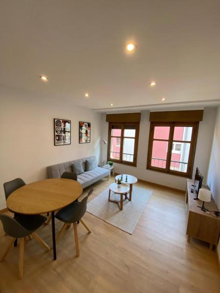 Alojamiento Turístico Decano Prendes - Gijón