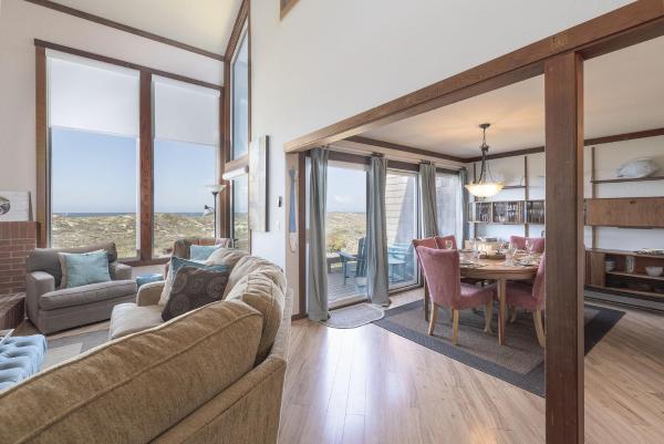 3823 Sand Dollar House Condo - Salinas, CA