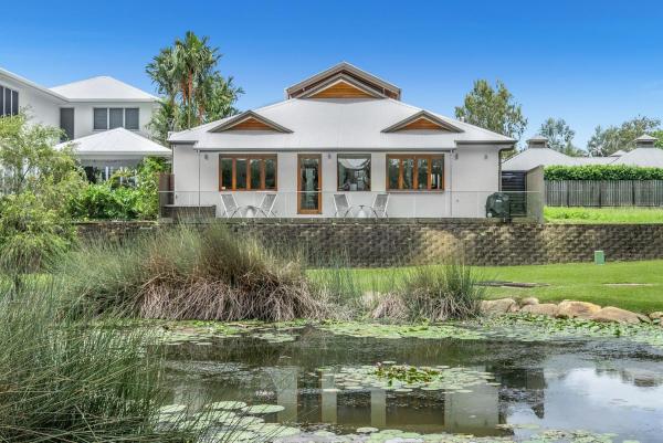 Belle Escapes 54 Ocean Drive Luxury Home Palm Cove - Cairns