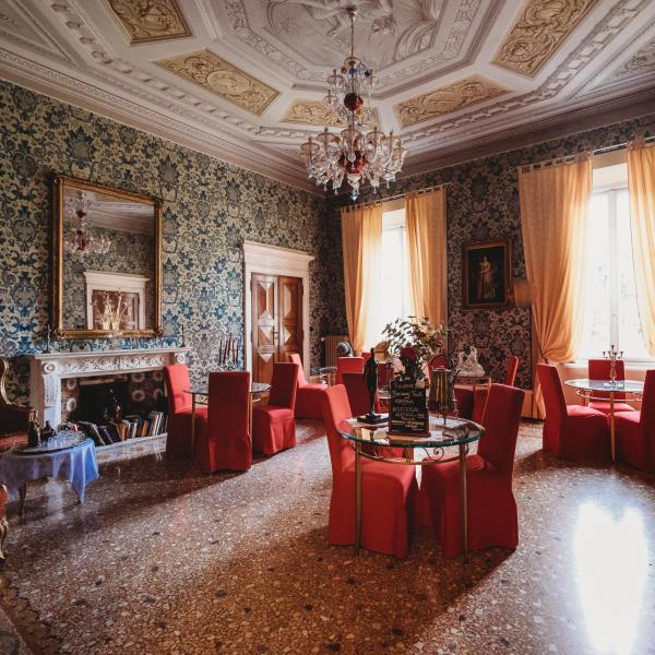 Salotto Delle Arti - Modena