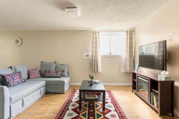 Self Check-in Spacious Apartment With Full Kitchen - Ottawa