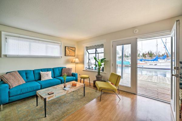 Portland Floating Home Getaway With Sauna! - Portland, OR